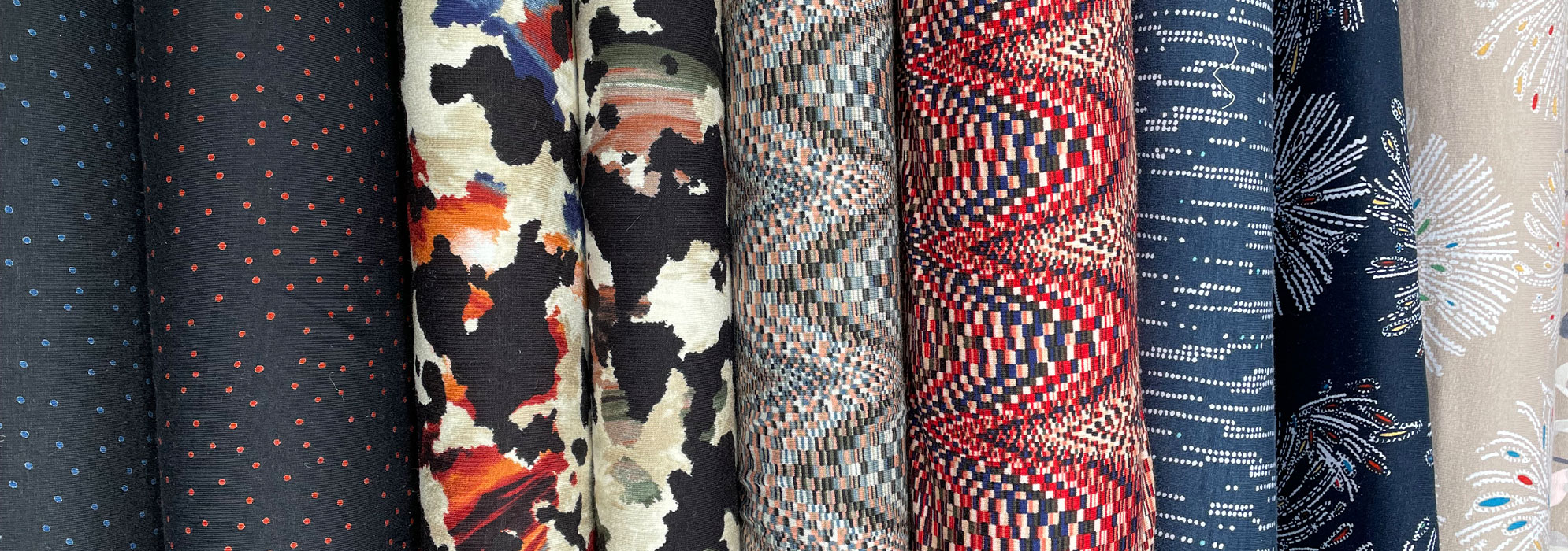 Tricot stoffen met bedrukte prints. - Bestel op Stoffendorp.nl